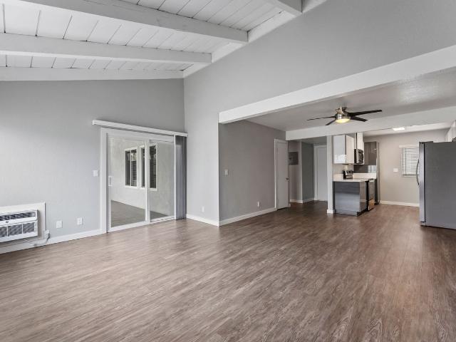 The Edward Apartments 2 Bedroom Apartment for Rent at 14221 Edwards St, Westminster, CA 92683 Westminster