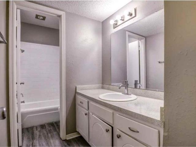 The Edge @23rd 2 Bedroom Apartment for Rent at 2221 N Meridian Ave, Oklahoma City, OK 73107