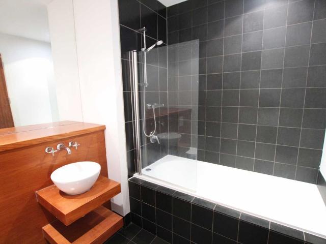 The Edge, Clowes Street M3, 3 bed flat to rent, £1,800 pcm | PrimeLocation
