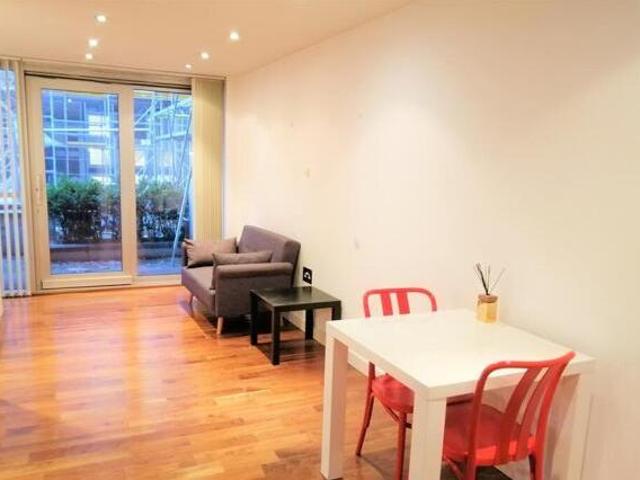 The Edge, Clowes Street, Studio Apartment For