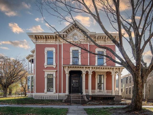 The Eleanor 2 Bedroom Apartment for Rent at 3805 Franklin Blvd, Cleveland, OH 44113 Ohio City