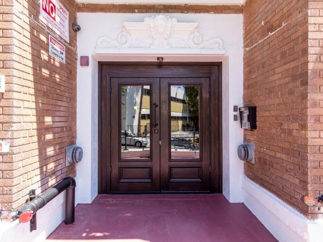 The Eleanor Studio Apartment for Rent at 412 S Lake St, Los Angeles, CA 90057 MacArthur Park