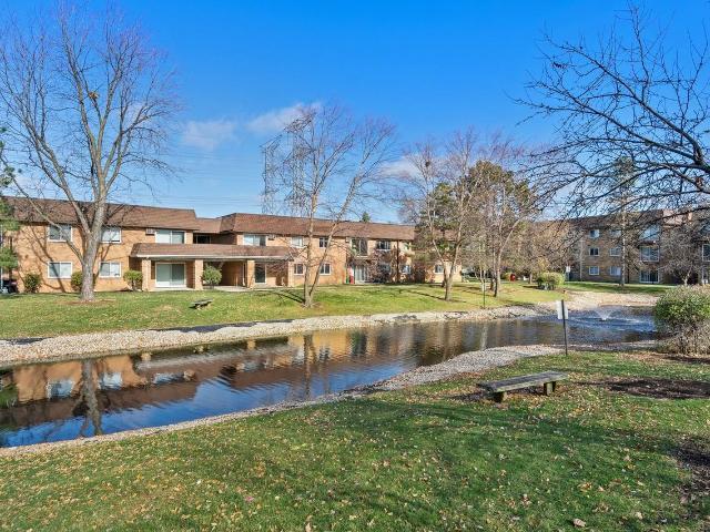 The Element 3 Bedroom Apartment for Rent at 1550 Dempster St, Mount Prospect, IL 60056