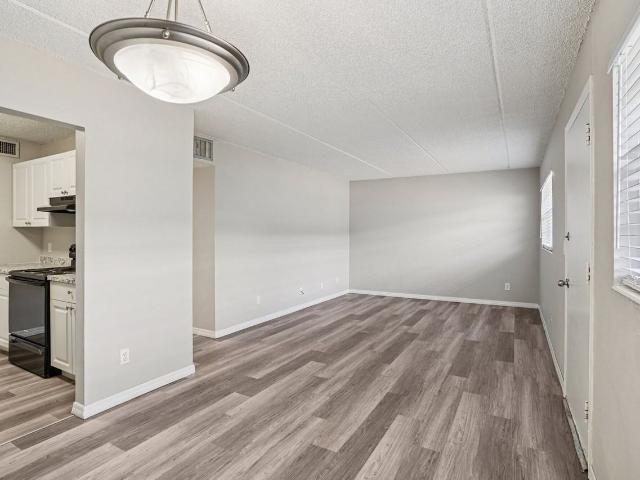 The Element at 464 1 Bedroom Apartment for Rent at 464 Brentwood Dr, Daytona Beach, FL 32117