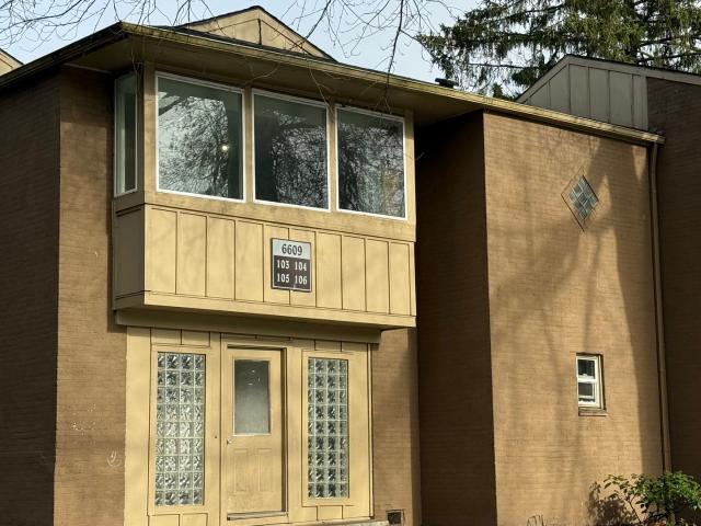 The Ellington Apartments