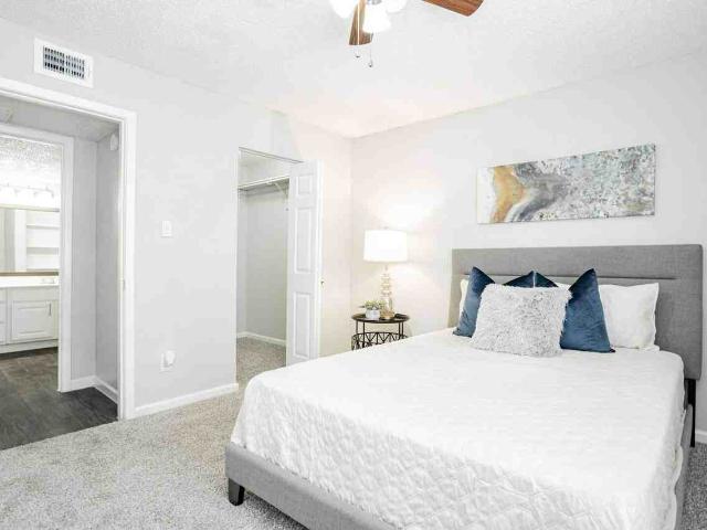 The Ellington 2 Bedroom Apartment for Rent at 9850 Whitehurst Dr, Dallas, TX 75243