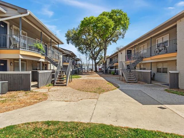 The Ellis Apartments 1 Bedroom Apartment for Rent at 5900 Bissonnet St, Houston, TX 77081 Gulfton