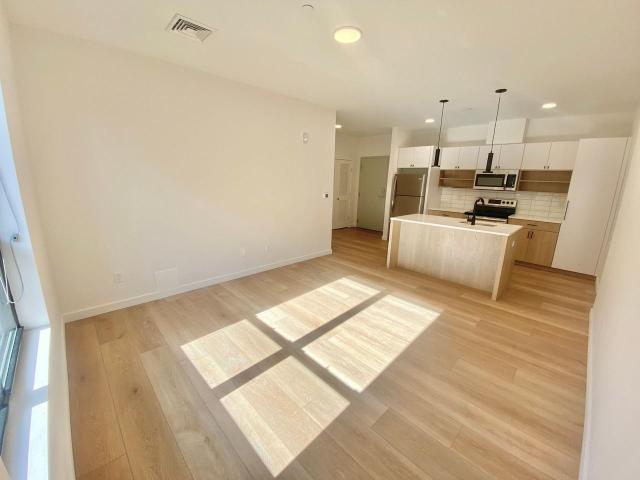 The Elm at 104 Howe St! 2 Bedroom Apartment for Rent at 104 Howe St, New Haven, CT 06511 Dwight