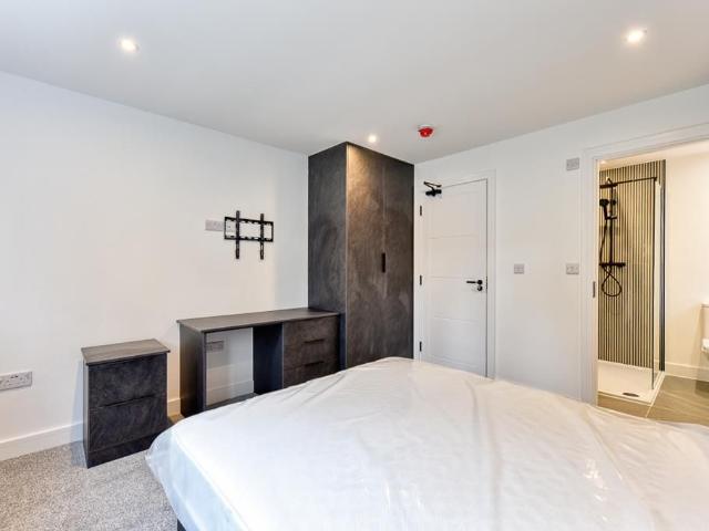 The Elms, Colwick, Nottingham NG4, Room to rent, £650 pcm | PrimeLocation