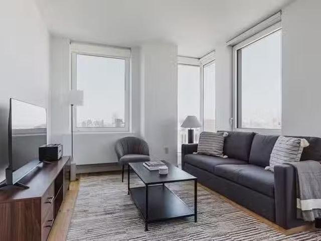 The Esinteraction, 125 Delancey St, Lower East Side 2 Bedroo.