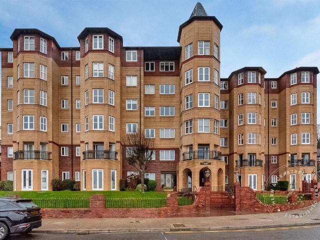 The Esplanade, Penarth CF64, 2 bed flat to rent, £1,050 pcm | PrimeLocation