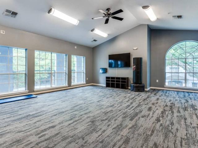 The Essex House 1 Bedroom Apartment for Rent at 3919 Essex Ln, Houston, TX 77027 Greenway Upper Kirby