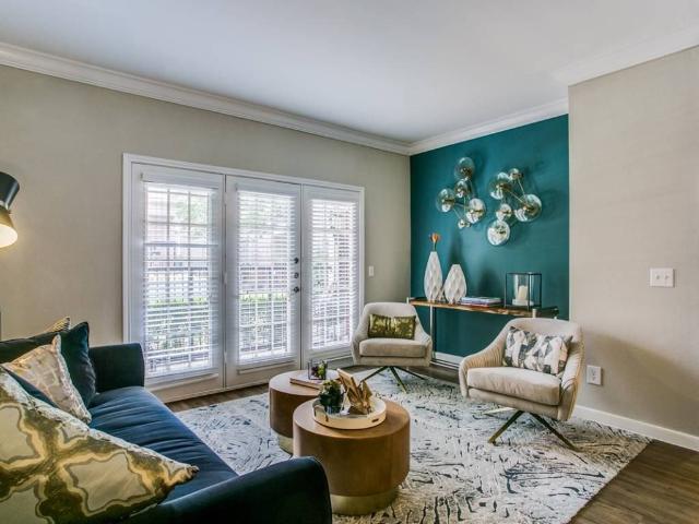 The Essex House 2 Bedroom Apartment for Rent at 3919 Essex Ln, Houston, TX 77027 Greenway Upper Kirby