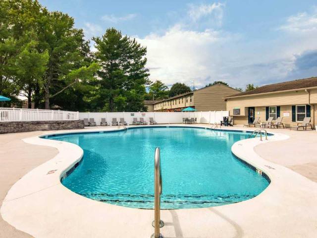 The Everett 1 Bedroom Apartment for Rent at 4356 Garst Mill Rd, Cave Spring, VA 24018 Cave Spring