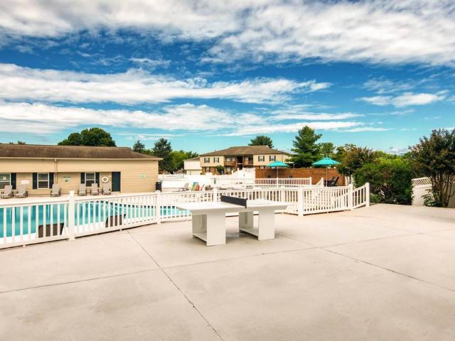 The Everett 2 Bedroom Apartment for Rent at 4356 Garst Mill Rd, Cave Spring, VA 24018 Cave Spring