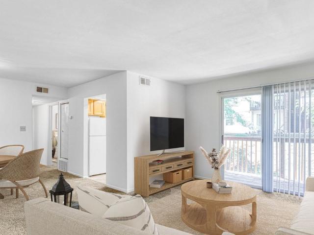 The Everett 2 Bedroom Apartment for Rent at 4356 Garst Mill Rd, Cave Spring, VA 24018 Cave Spring