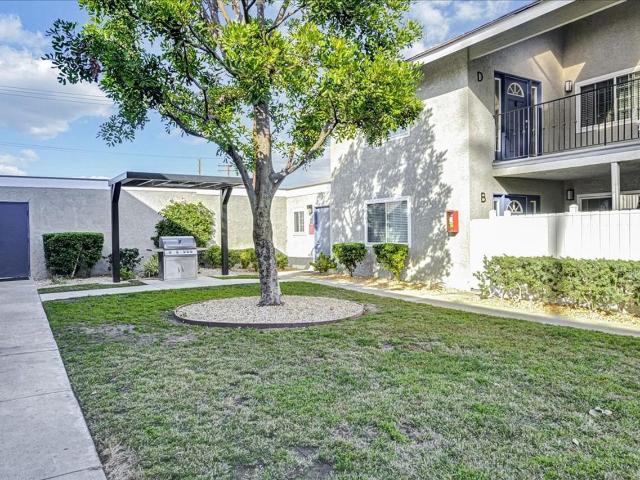 The Evergreens Apartment Homes 2 Bedroom Apartment for Rent at 2631 W Felicidad Cir, Anaheim, CA 92801