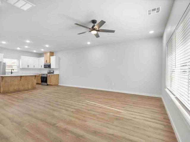 The Evergreens @ Midway 3 Bedroom Home for Rent at 114 E Midway St, Broken Arrow, OK 74012