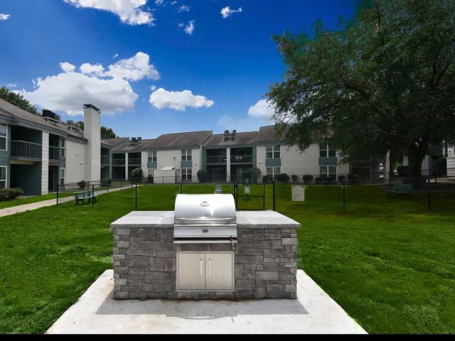 The Everly Apartments | Little Rock, AR 2 Bedroom Apartment for Rent at 2501 Riverfront Dr, Little Rock, AR 72202