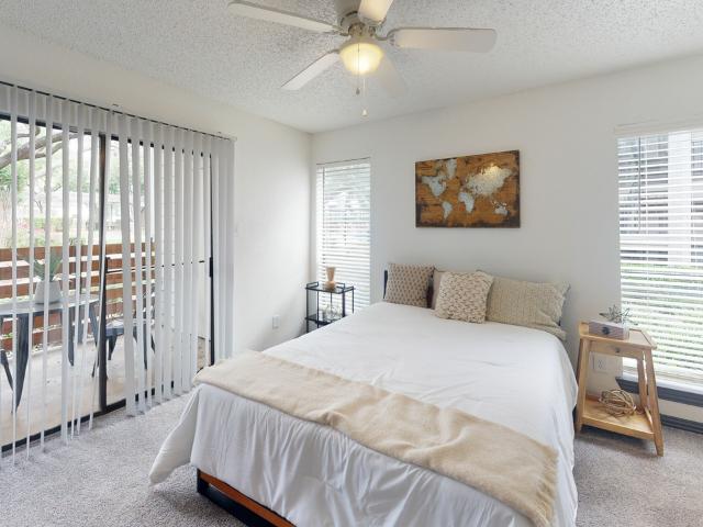 The Everly 1 Bedroom Apartment for Rent at 9350 Skillman St, Dallas, TX 75243
