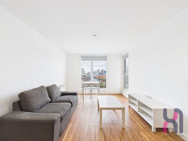The Exchange, 8 Elmira Way, Salford Quays, Greater Manchester M5, 2 bed flat to rent, £1,300 pcm | PrimeLocation