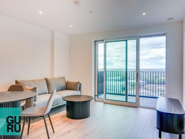The Exchange, London WD24, 2 bed flat to rent, £2,300 pcm | PrimeLocation