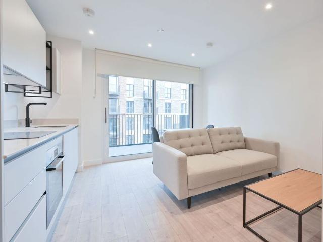 The Exchange, Watford WD24, Studio to rent, £1,500 pcm | PrimeLocation