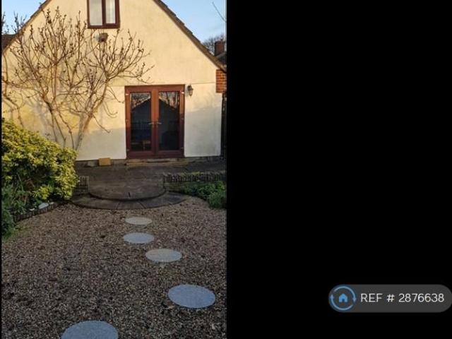 The Foundry, Attleborough, NR17 3 bed semi detached house to rent £1,550 pcm £358 pw