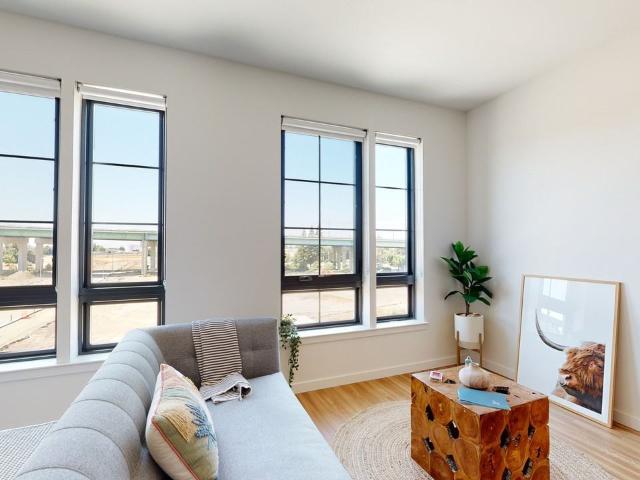 The Foundry Studio Apartment for Rent at 998 Riverfront St, West Sacramento, CA 95691 Triangle