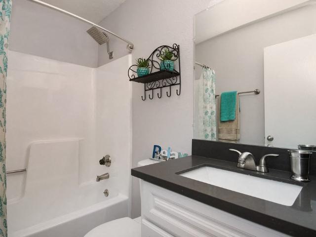 The Fountains at Palmdale 3 Bedroom Apartment for Rent at 38300 30th St E, Palmdale, CA 93550