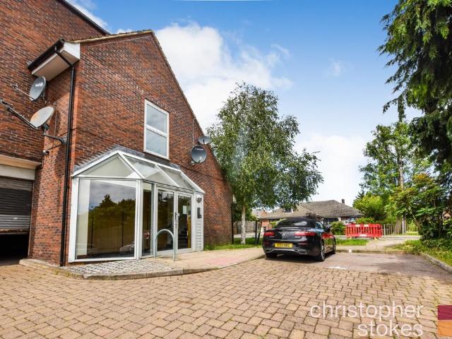 The Forum, Paul Close, Cheshunt. 2 bed apartment to rent £1,600 pcm £369 pw