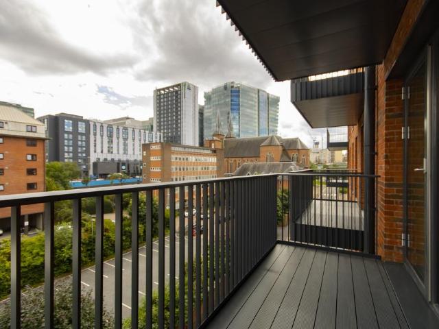 The Fazeley, Snow Hill Wharf. 2 bed apartment to rent £1,450 pcm £335 pw
