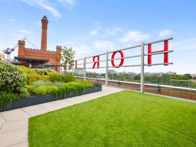 The Factory, Memorial avenue, Slough 2 bed apartment to rent £2,300 pcm £531 pw