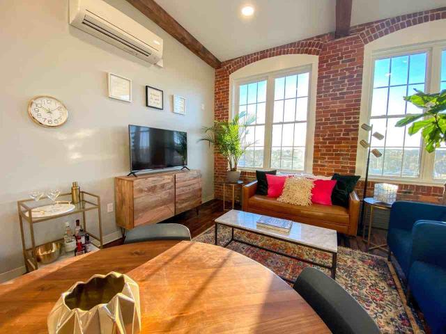 The Factory on Willow Studio Apartment for Rent at 252 252 Willow Street, Manchester, NH 03103 Kalivas Union