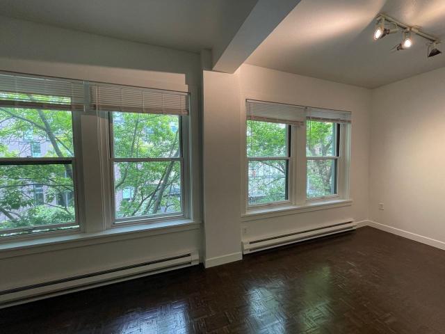 The Fairmount 1 Bedroom Apartment for Rent at 1907 1st Ave, Seattle, WA 98101 Pike Place Market