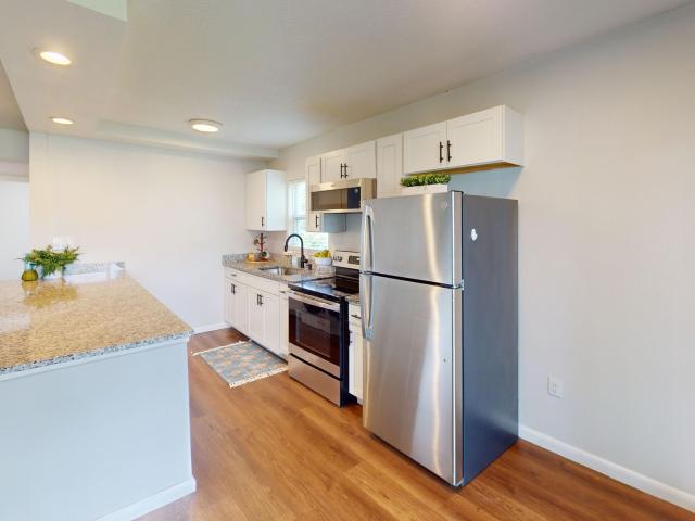 The Fairview Apartments One Month's Free! New Low rates!