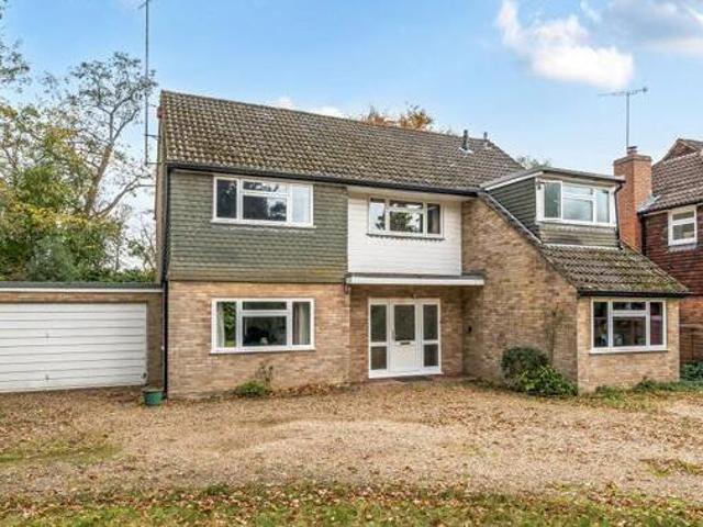 The Fairway, Weybridge, 4 Bedroom Detached