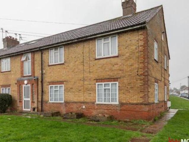 The Fairway Mill Hill, London, 2 Bedroom Flat
