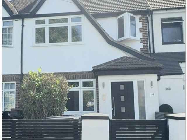 The Fairway, Northolt UB5, Studio to rent, £1,050 pcm | PrimeLocation