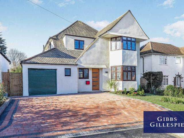 The Fairway, Northwood, Hertfordshire HA6, 4 bed detached house to rent, £4,250 pcm | PrimeLocation