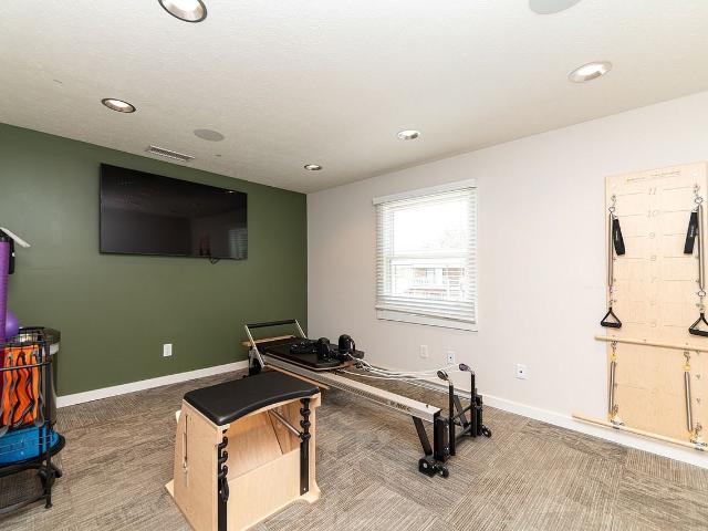 The Fairways at Valle Vista 1 Bedroom Apartment for Rent at 610 Paradise Ct, Greenwood, IN 46143