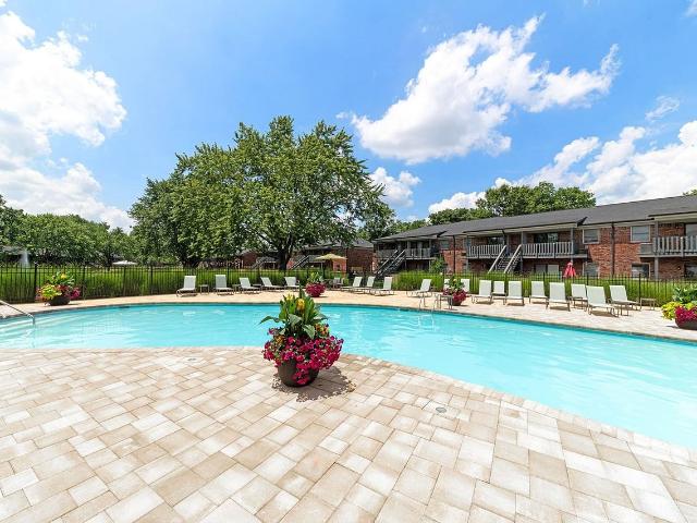 The Fairways at Valle Vista 1 Bedroom Apartment for Rent at 610 Paradise Ct, Greenwood, IN 46143