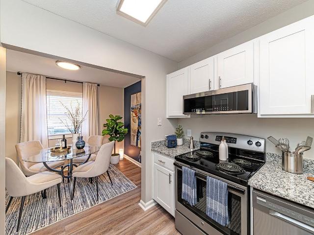 The Fairways at Valle Vista 1 Bedroom Apartment for Rent at 610 Paradise Ct, Greenwood, IN 46143
