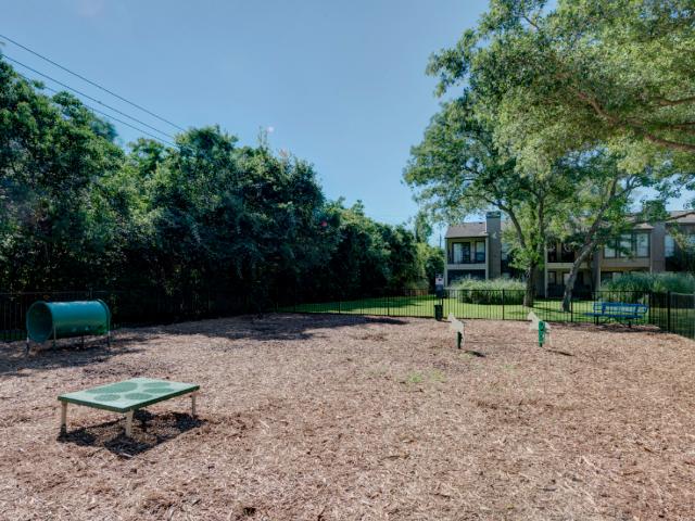 The Falls at Clear Lake 1 Bedroom Apartment for Rent at 801 E Nasa Pkwy, Houston, TX 77598 Clear Lake
