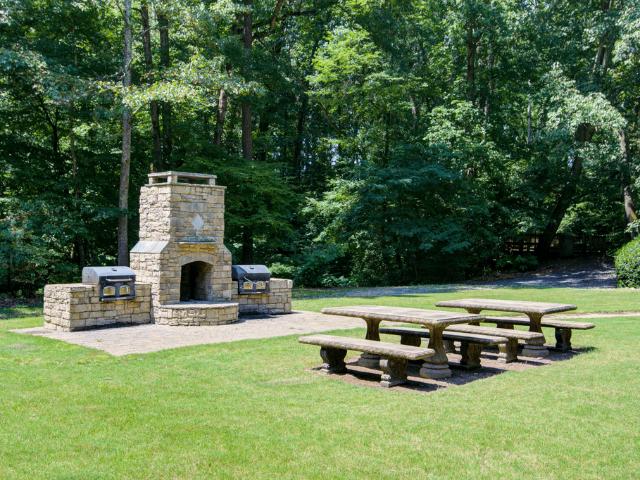 The Falls at Sope Creek Apartments 1 Bedroom Apartment for Rent at 1950 Roswell Rd, Marietta, GA 30068