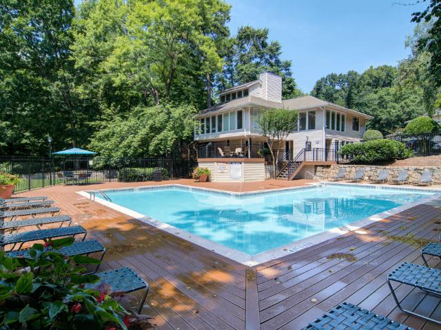 The Falls at Sope Creek Apartments 1 Bedroom Apartment for Rent at 1950 Roswell Rd, Marietta, GA 30068