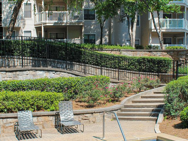 The Falls at Sope Creek Apartments 2 Bedroom Apartment for Rent at 1950 Roswell Rd, Marietta, GA 30068