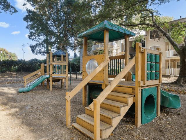 The Falls at Sope Creek Apartments 2 Bedroom Apartment for Rent at 1950 Roswell Rd, Marietta, GA 30068