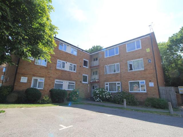 The Farmlands, Northolt UB5, 2 bed flat to rent, £1,625 pcm | PrimeLocation