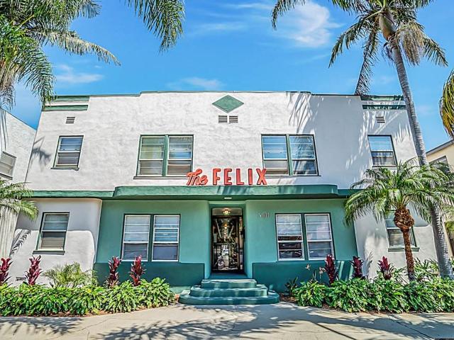 The Felix Studio Apartment for Rent at 3211 E 2nd St, Long Beach, CA 90803 Bluff Park